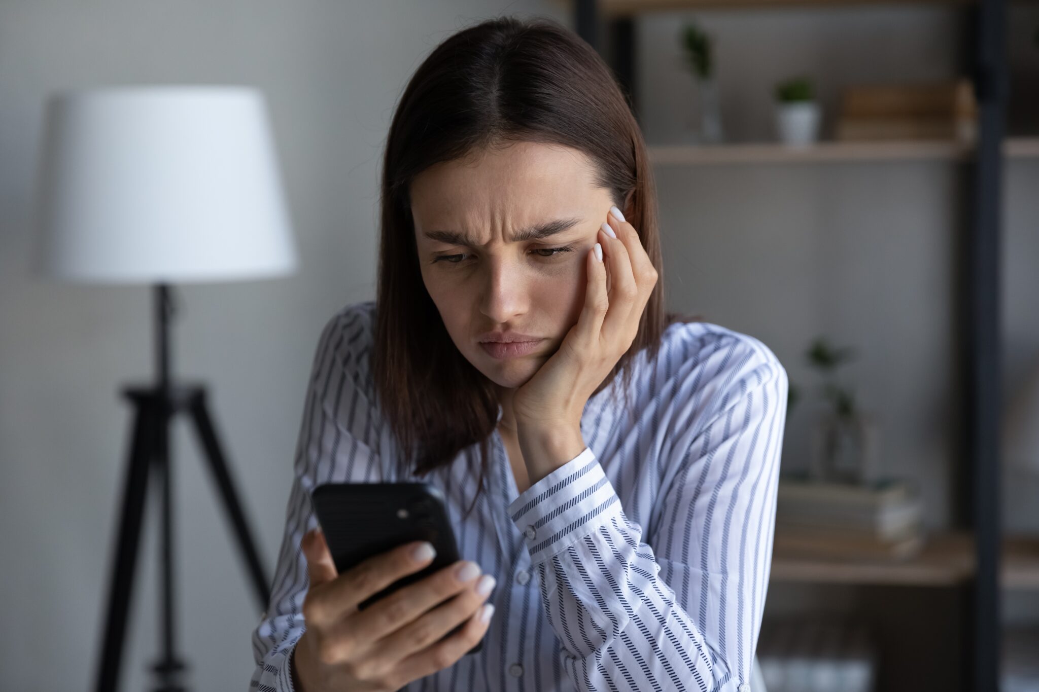 Cell Phone Users More Frustrated Than Ever in 2025, Survey Finds ...