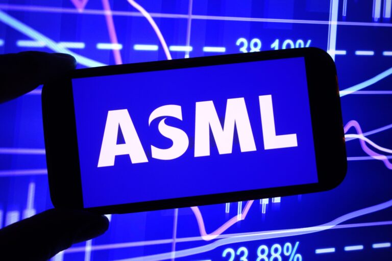 ASML Stock: Morgan Stanley Sees 70% Rally as AI Chip Demand Explodes ...