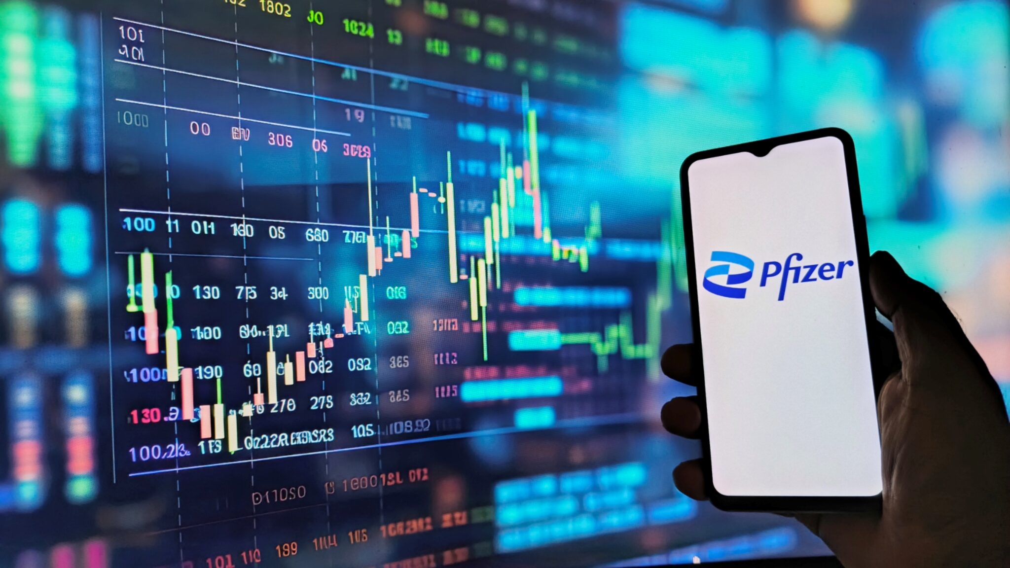 Pfizer (PFE) Stock: COVID-19 Revenue Decline Spurs Strategic Shift ...
