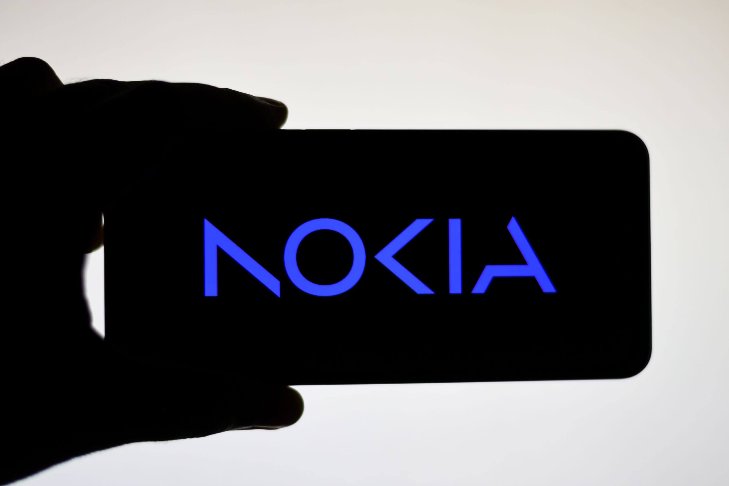 Nokia (NOK) Stock Drops 6% on Disappointing 2026 Forecast - Parameter