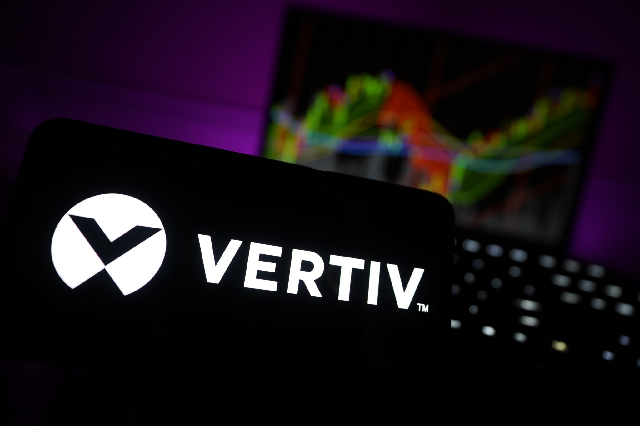 Vertiv Holdings (VRT) Stock: Volatility Surges Amid AI Data Center ...