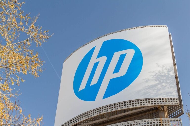 HP Inc. (HPQ) Stock: Surges as AI PC Demand Drives 9% Revenue Growth
