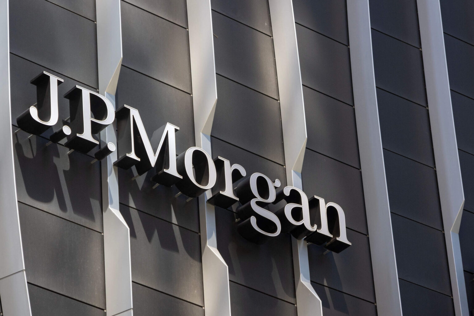JPMorgan (JPM) Stock: Mixed Analyst Moves as Evercore Cuts Target to ...